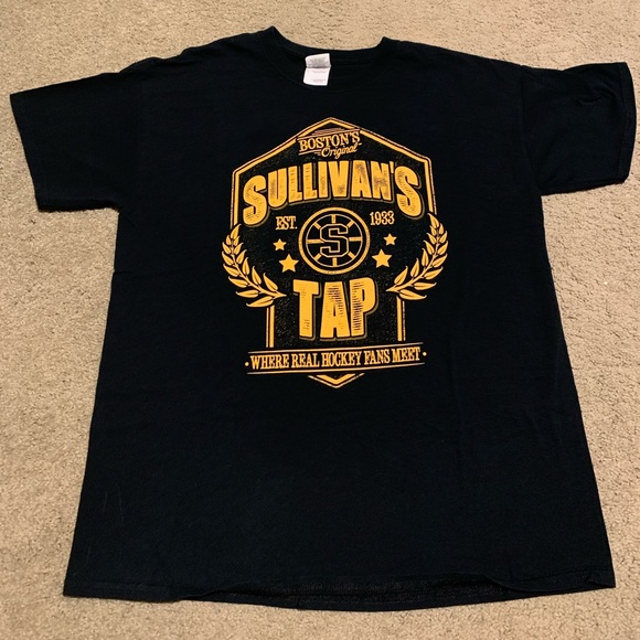 Gildan | Shirts | Tshirt Sullivans Boston Original Bar | Poshmark